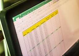 Postleitzahlen in Excel richtig darstellen - So geht's