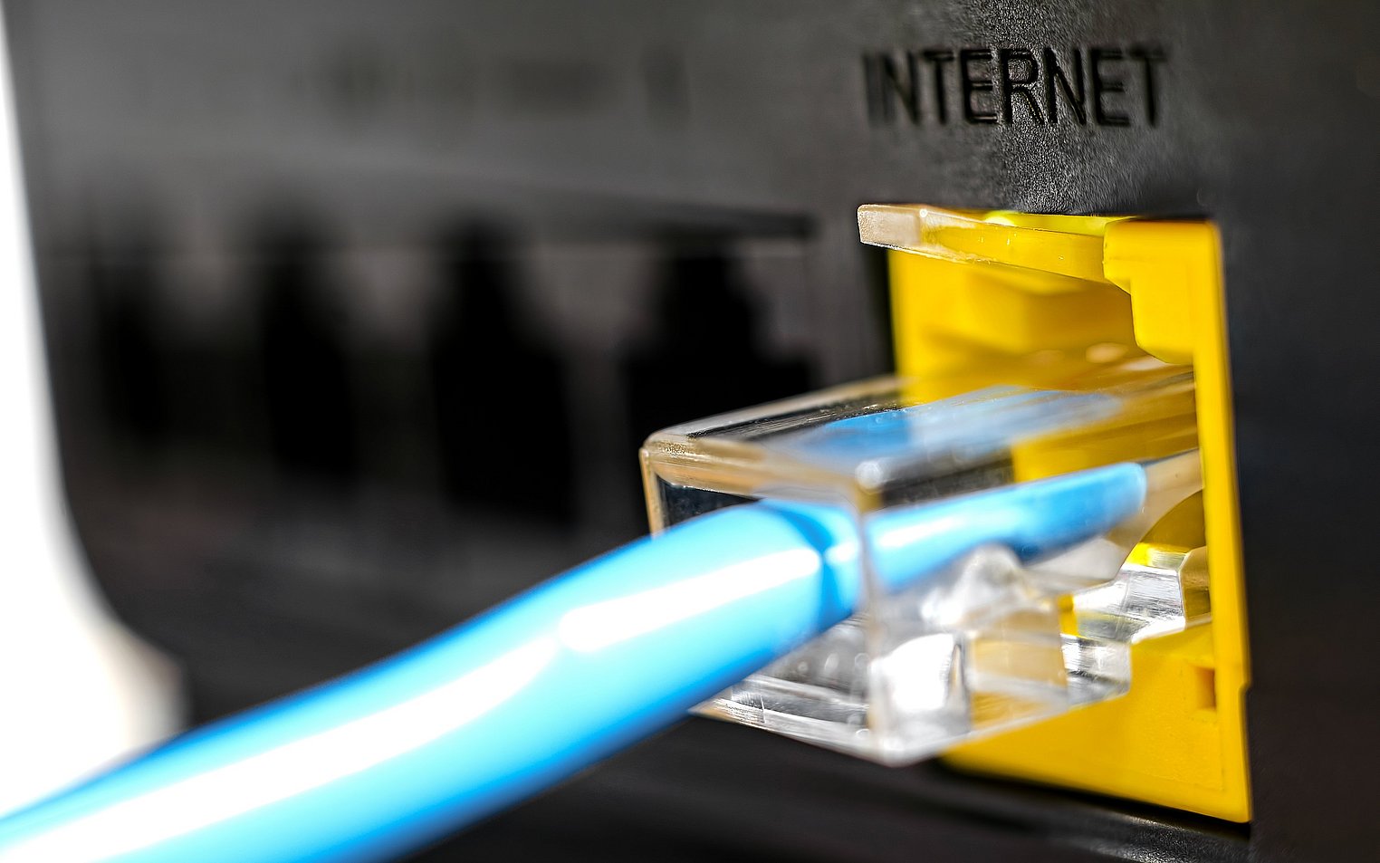 Schneller Internetanschluss: DSL, Glasfaser und LTE im Check